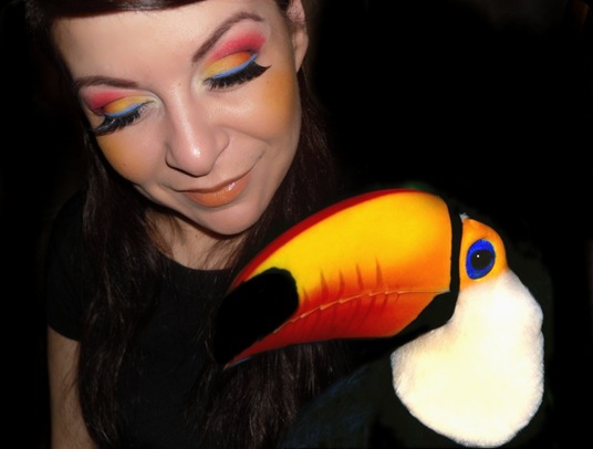 Le petit jardin de liloo: Toucan Inspired Makeup / FOTD